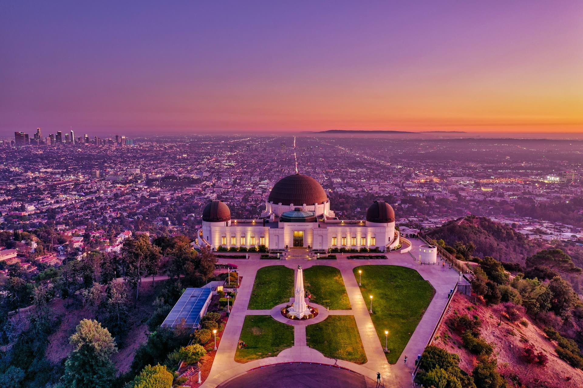 LA tour guide - griffith | hoopLA